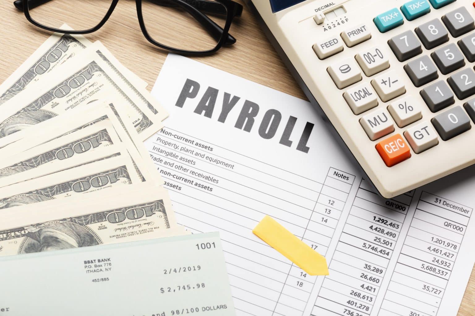 Simplify Expenses with Payroll Outsourcing Services